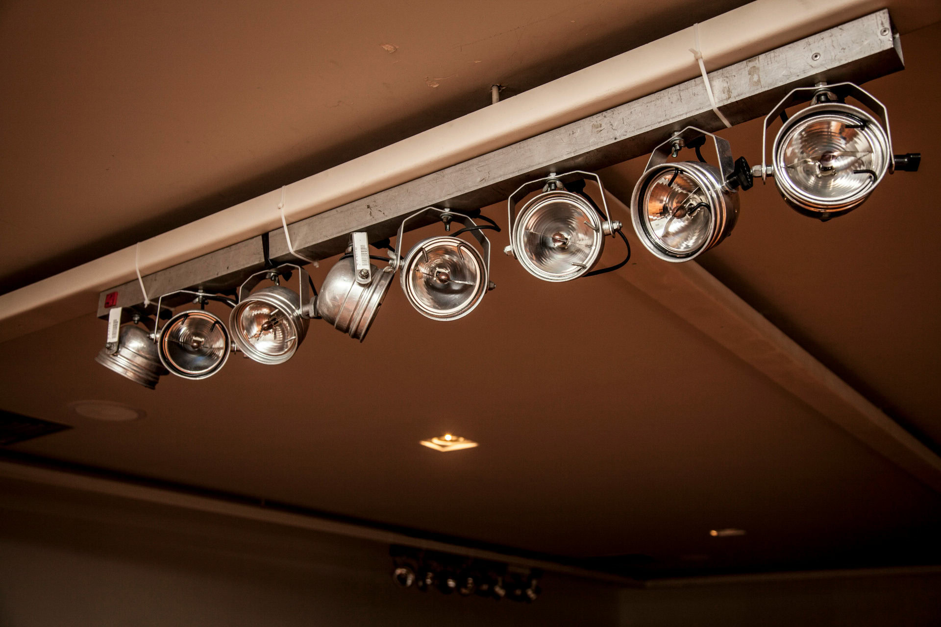 What Are The Different Types Of Lighting For Your Home? - LampHQ