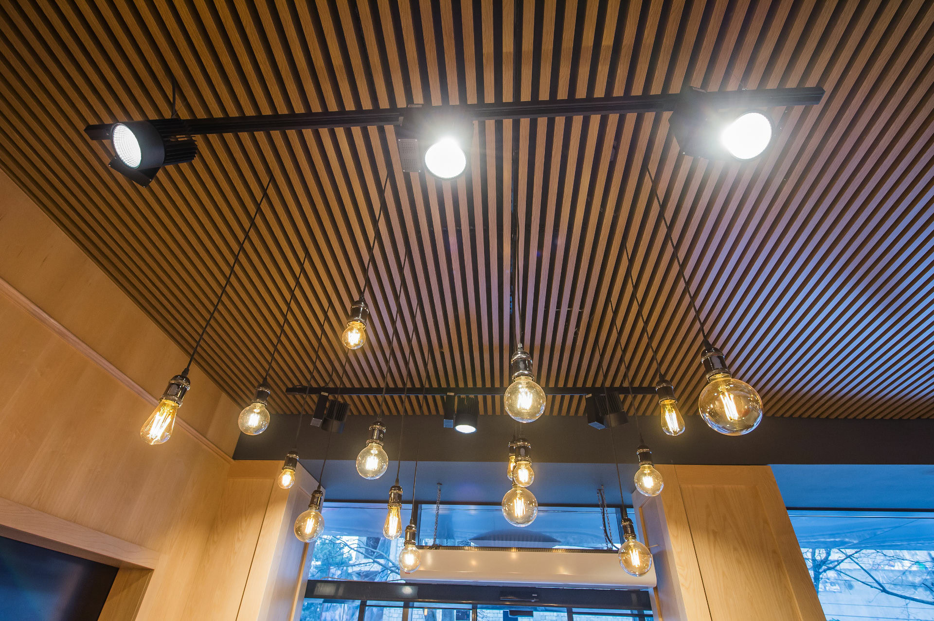 Guide to Track Lighting: Styles You’ll Love - LampHQ