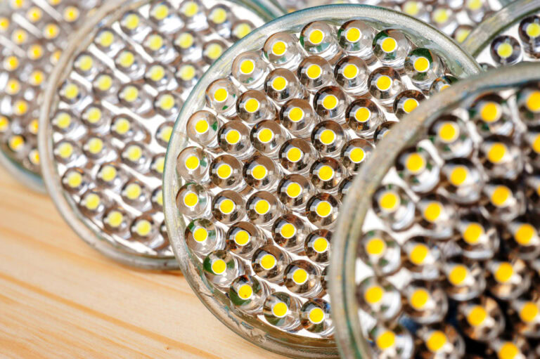 LED vs. Halogen: The Bright Battle – Who Wins? - LampHQ