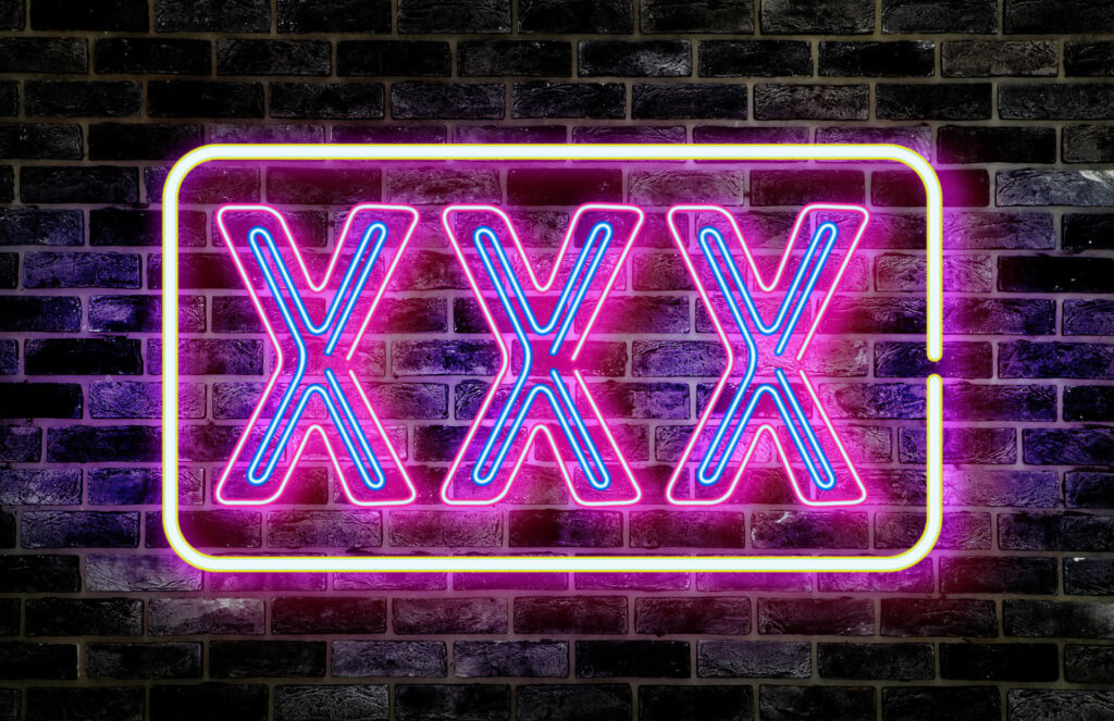 13 Best Living Room Wall Lighting Ideas - LampHQ