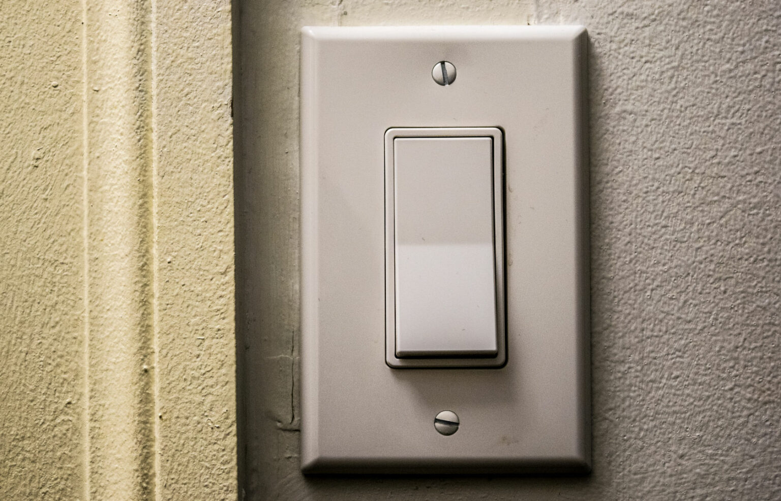 15 Ways to Control Light: Switch Types Unveiled - LampHQ