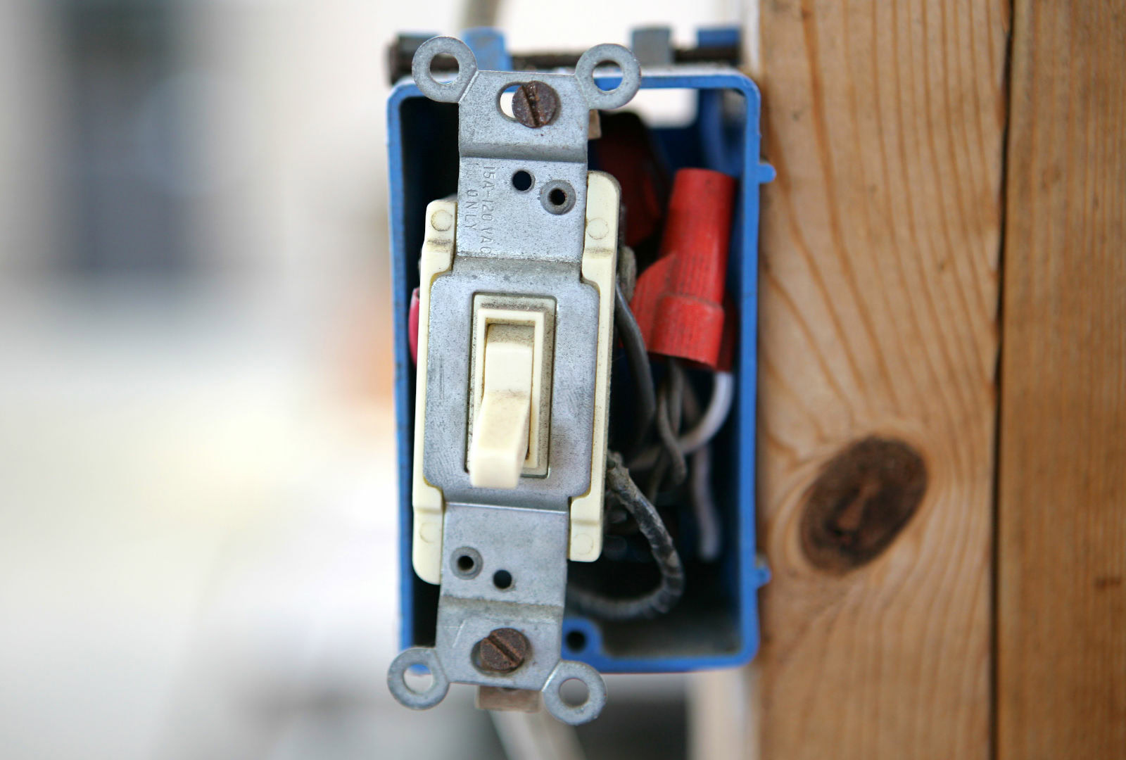 15 Ways to Control Light: Switch Types Unveiled - LampHQ