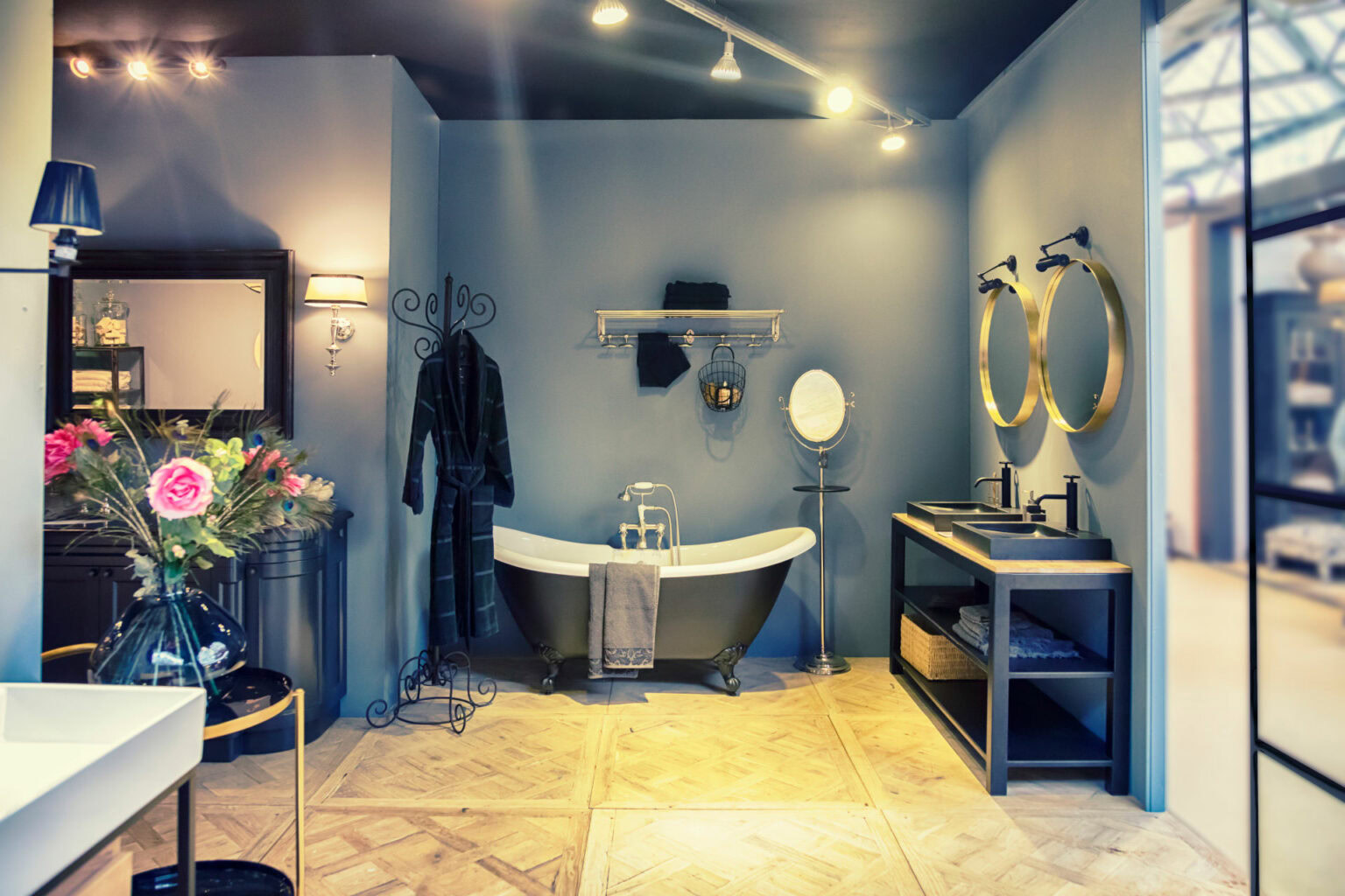 15 Ways to Light Up Your Bathroom and Your Life - LampHQ